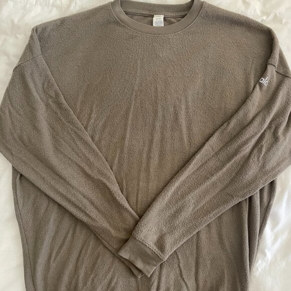 ALO Yoga | Sweaters | Alo Yoga Soho Pullover Size Small In Olive Tree ...